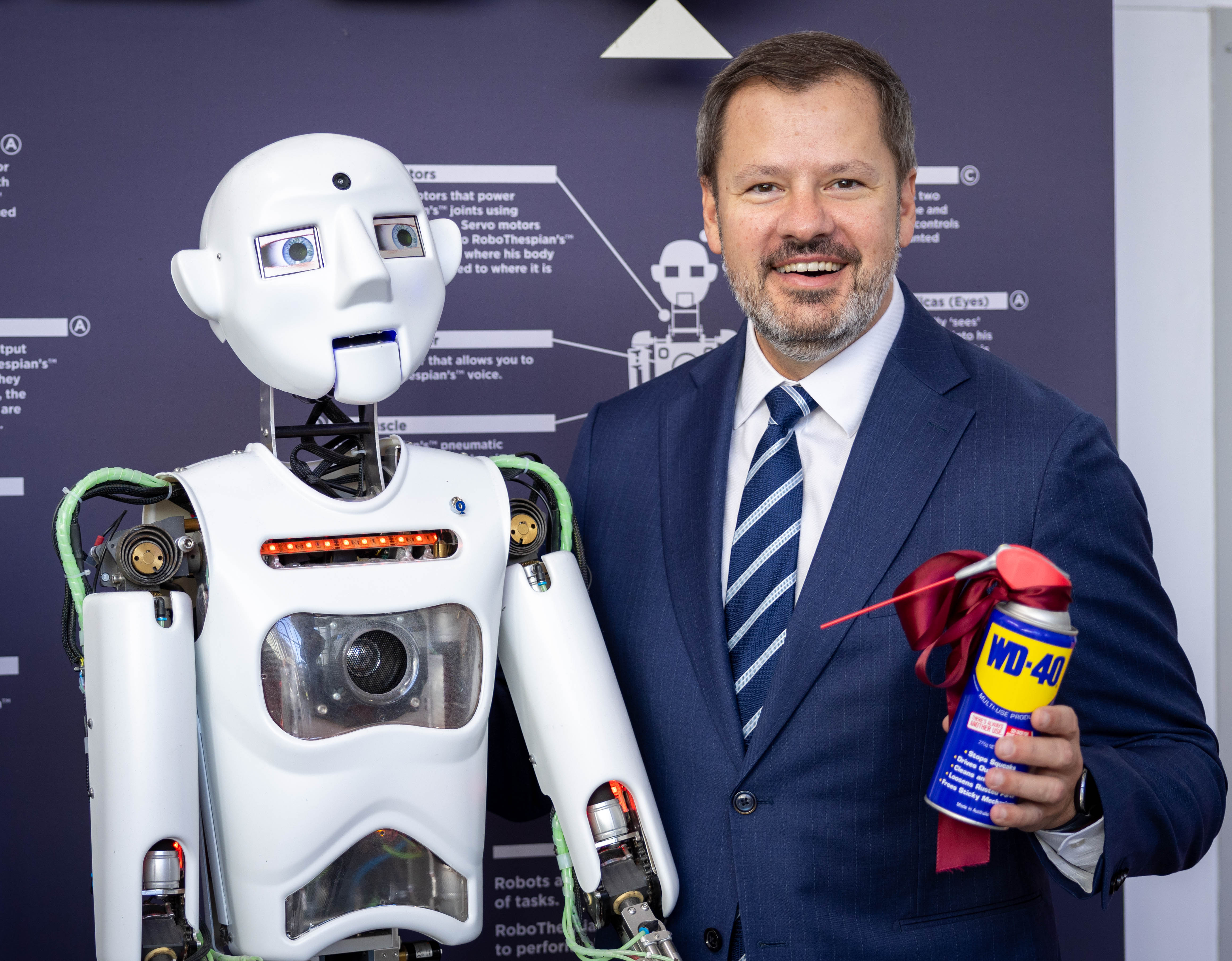 The bot, the legend: RoboQ | questacon